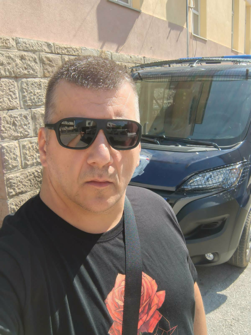 Policijski inspektor iz Vranja pronašao novčanik i telefon dok je bio ...